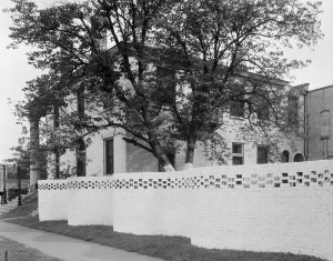 AUTHOR SUNDAY: Do you believe ghosts roam the halls of the old State ...